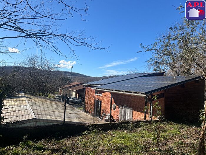 Maison à vendre - Saint-Jean-du-Falga - 4 pièces - 3 chambres