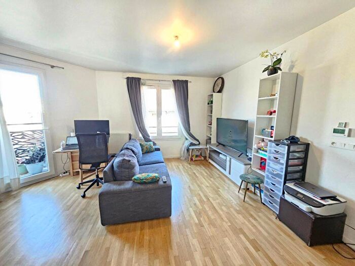 Appartement 3 pièces à Blanches-Pierrats-Tonkin, Houilles, à louer