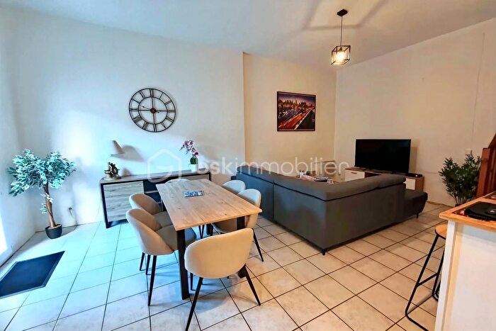 Maison à vendre - Oloron-Sainte-Marie - 6 pièces - 4 chambres