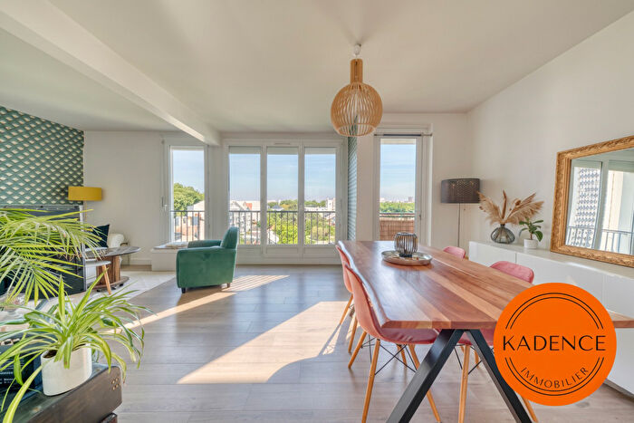 Appartement à vendre - Quartiers Ouest, Bourg lEvesque - 3 pièces - 2 chambres