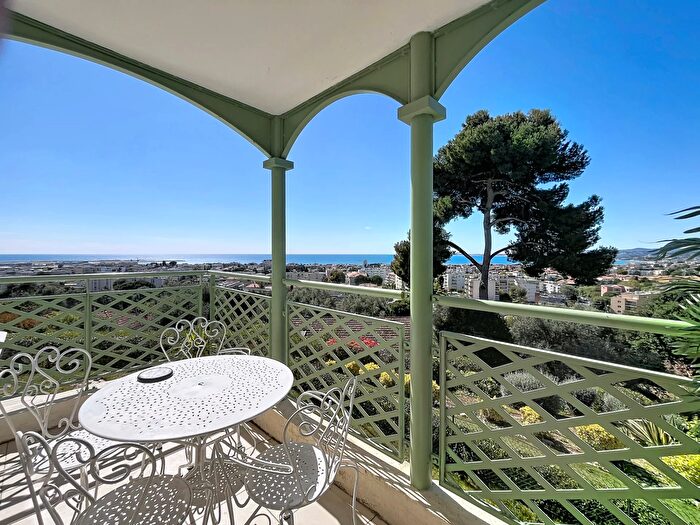 Appartement 4 pièces à Saint-Laurent-du-Var, Jacquons, Plateaux Fleuris, à vendre