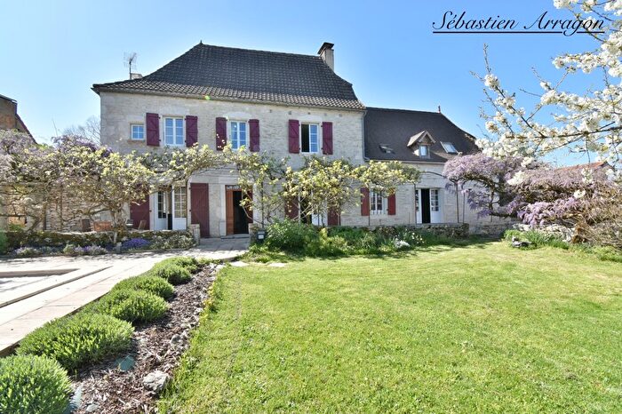 Maison à vendre - Fontanes-du-Causse - 8 pièces - 5 chambres