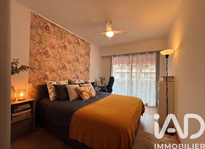 Appartement à vendre - Cagnes-sur-Mer, La Gare, Les Plans, Hippodrome - 3 pièces - 2 chambres