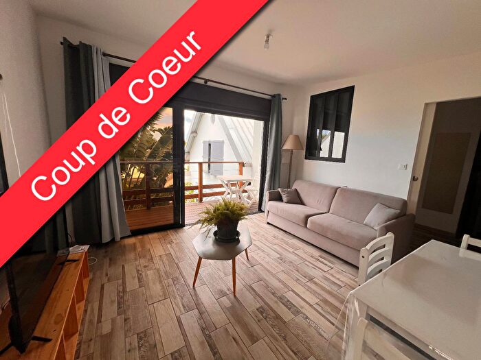 Appartement à louer - Saint-Paul, Plateau Caillou - 2 pièces - 1 chambre