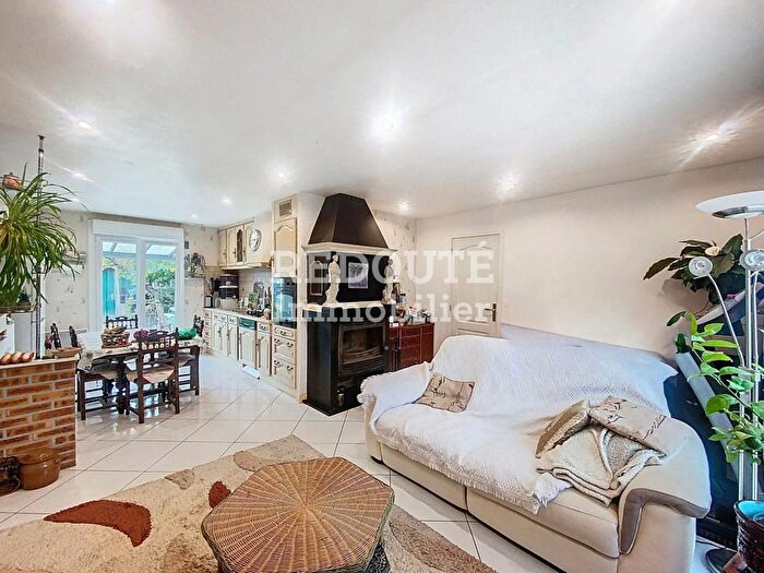 Maison à vendre - Moncetz-Longevas - 5 pièces - 3 chambres