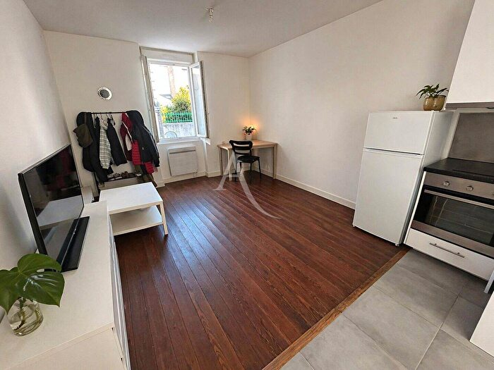 Hauts Pavés, Nantes - Appartement 1 pièce à louer