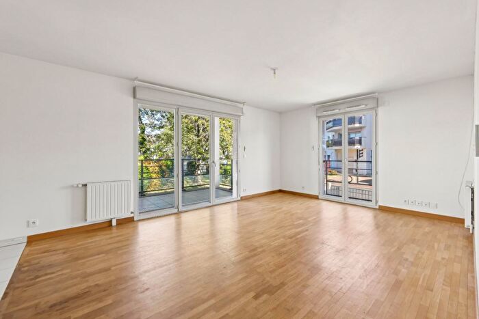 Neuilly-Plaisance, Eglise, Gare - Appartement 3 pièces à vendre