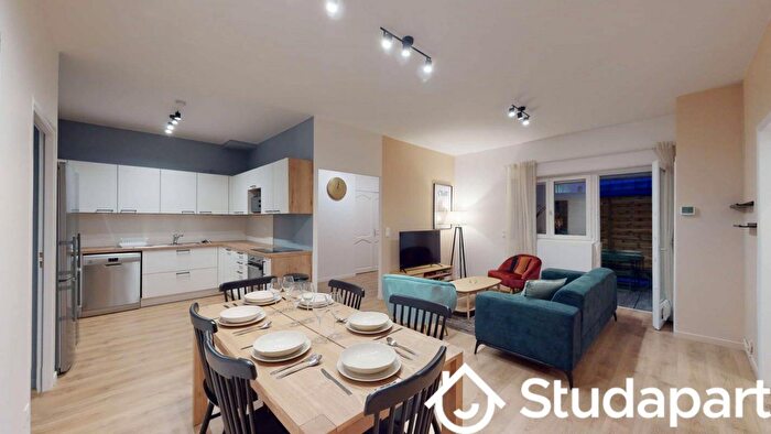 Appartement à louer - Vauban Esquermes, Lille - 1 pièce - 5 chambres