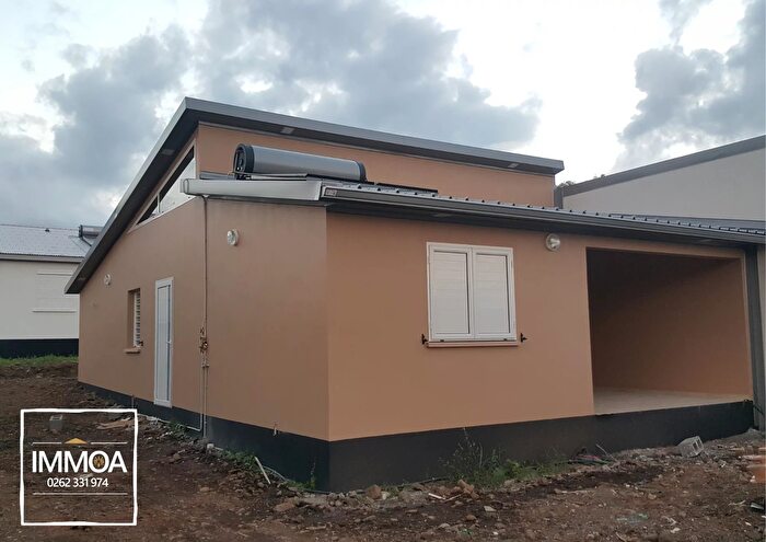 Maison à vendre - Saint-Benoît - 4 pièces - 3 chambres