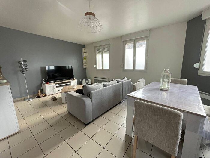 Appartement à louer - La Madeleine - 3 pièces - 2 chambres