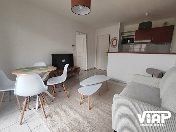 Appartement à louer - Limoges, Centre-ville, Hôtel de Ville, Emailleurs - 2 pièces - 1 chambre