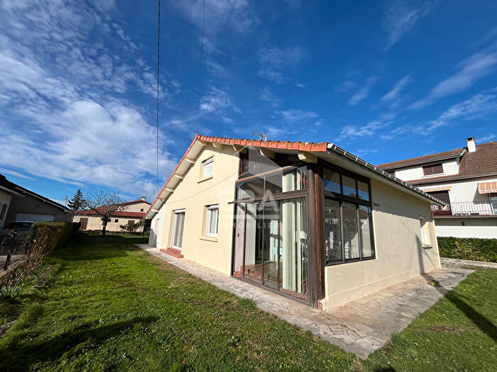 Maison à vendre - Vic-en-Bigorre - 5 pièces - 4 chambres