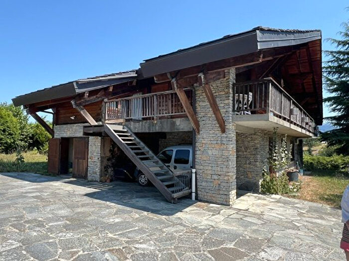 Saint-Sulpice : Maison 7 pièces à vendre