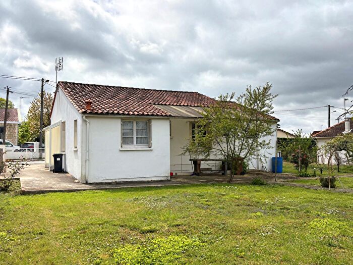 Maison à vendre - Saintes, Saint-Sorlin, La Récluse - 4 pièces - 3 chambres