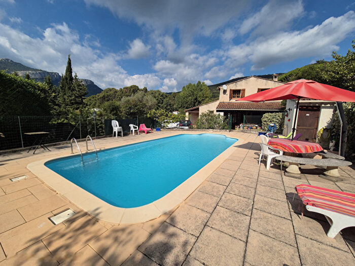 Maison à vendre - Toulon, Ubac, Dardennes, Barbasse, Mont Faron - 6 pièces - 4 chambres