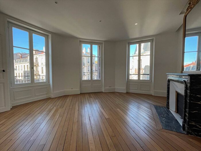 Beauregard-Boufflers-Buthégnemont, Nancy - Appartement 3 pièces à louer