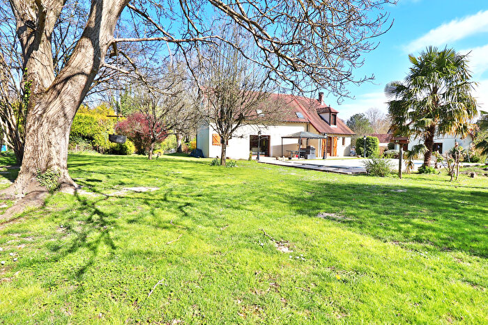 Maison à vendre - Fouchères - 6 pièces - 4 chambres
