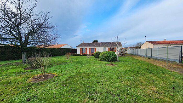 Maison à vendre - Maillé - 4 pièces - 3 chambres