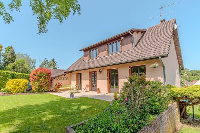 Oinville-sur-Montcient - Maison 6 pièces à vendre