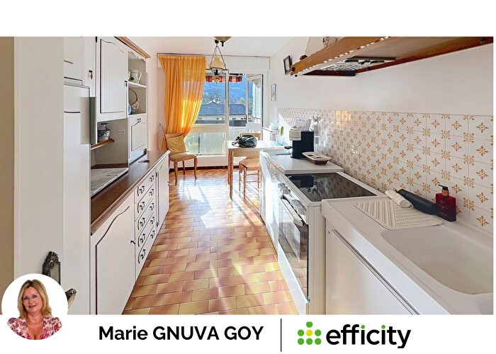 Appartement à vendre - Cluses, Centre-ville - 3 pièces - 2 chambres