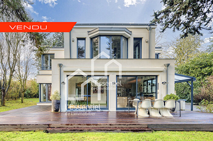 Maison à vendre - Maisons-Laffitte, Est - 8 pièces - 5 chambres