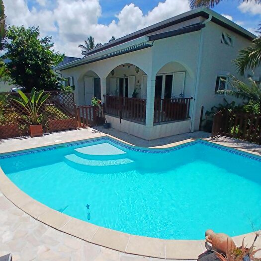 Maison à vendre - Saint-Louis, Bois de Nèfles, Cocos - 6 pièces - 5 chambres