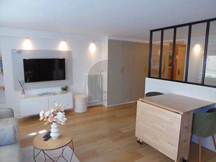 Appartement à vendre - Menton, Hôtel de Ville, Vieille Ville, Musée, Madone, Carnolès - 1 pièce