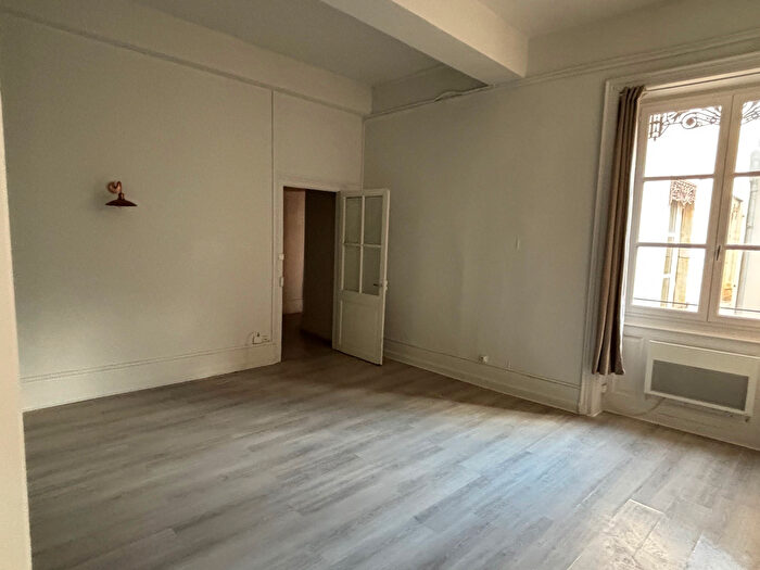 Appartement 4 pièces à Villefranche-sur-Saône, Centre-ville, à louer