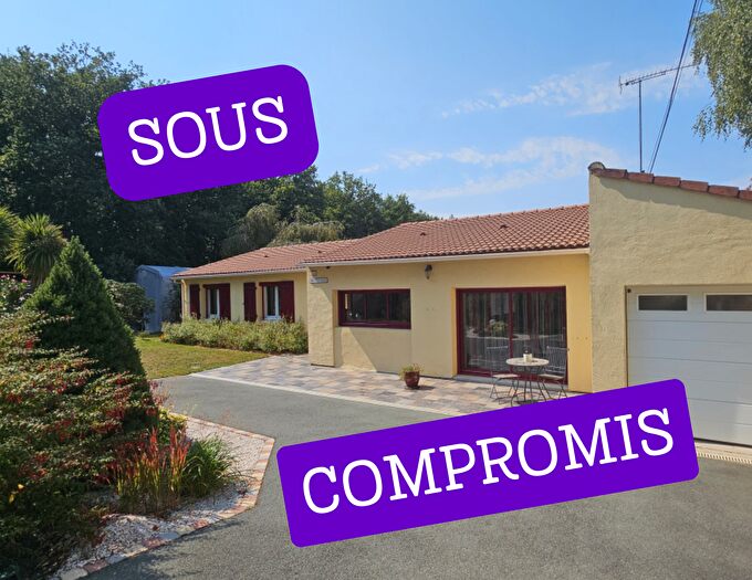 Saint-Julien-des-Landes : Maison 5 pièces à vendre