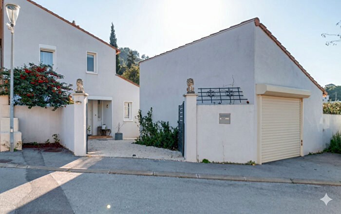 Maison à vendre - Châteauneuf-les-Martigues - 5 pièces - 4 chambres