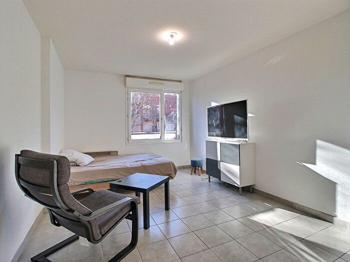 Appartement à louer - Le Pontet, Centre-ville, Lac - 1 pièce