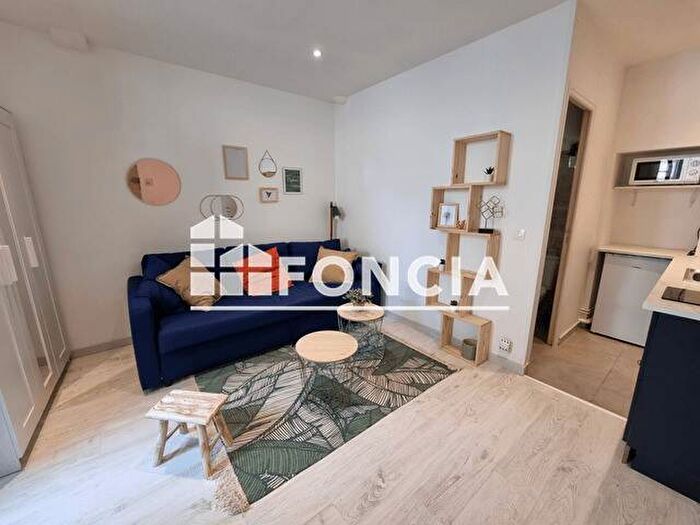 Appartement à louer - Ville Sud Ouest, Fontainebleau - 1 pièce