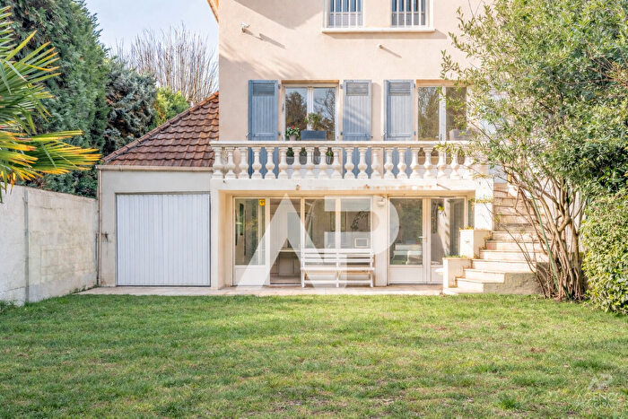 Maison à vendre - Rueil-Malmaison, Martinets - 7 pièces - 4 chambres