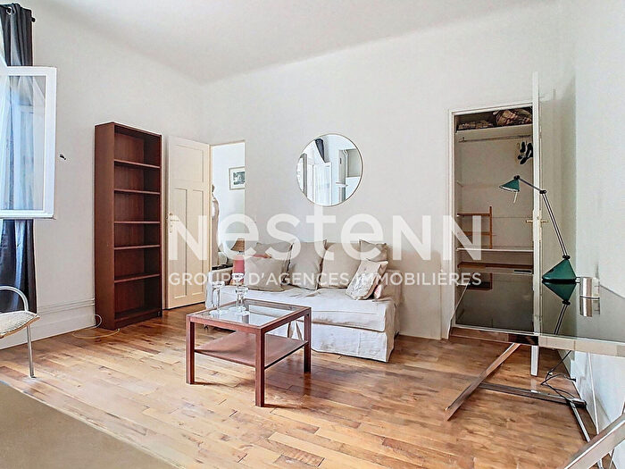 Appartement à louer - Paris e , Auteuil-Nord, Jasmin, Mirabeau - 2 pièces - 1 chambre