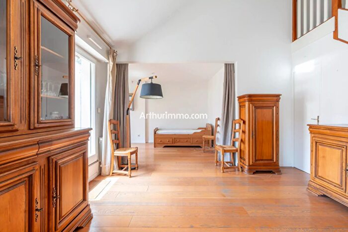 Sucy-en-Brie, Centre-ville - Appartement 4 pièces à vendre