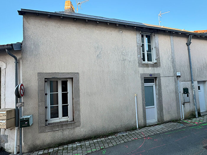 Maison à vendre - Argenton-les-Vallées - 3 pièces - 2 chambres