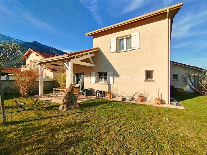 Maison à vendre - Vif - 5 pièces - 3 chambres