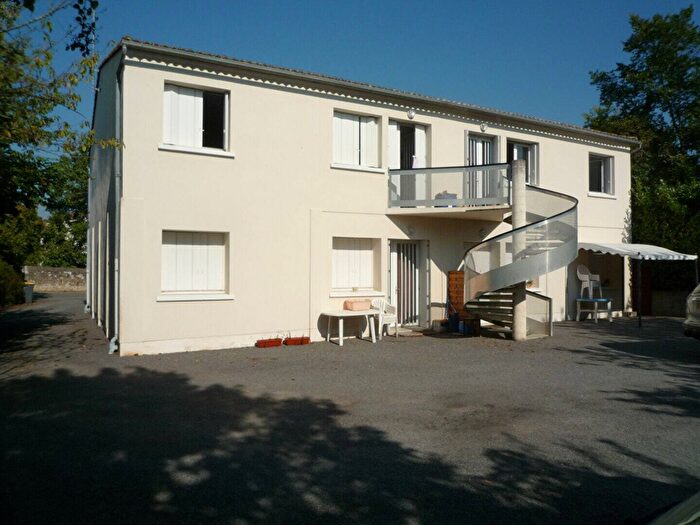 Appartement à louer - Ermitage, Saint-Benoît - 2 pièces - 1 chambre