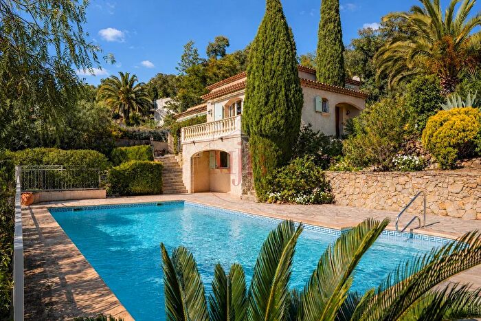Roquebrune-sur-Argens, Val d'Esquières, Port - Maison 8 pièces à vendre