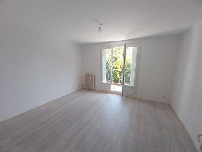 Appartement à louer - Nouveau, Semur-en-Auxois - 3 pièces - 2 chambres