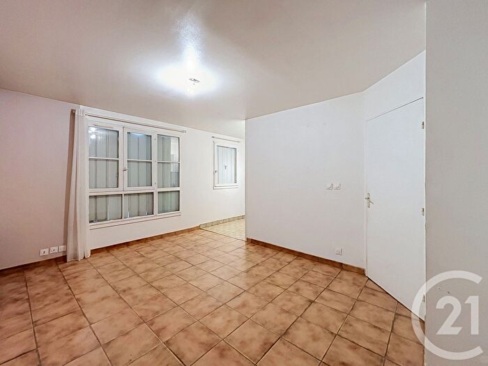 Appartement 1 pièce à Saint-Fargeau-Ponthierry, à louer