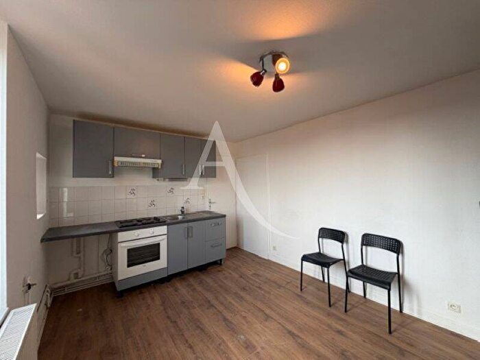 Appartement à louer - Château-Champ de Mars, Lunéville - 2 pièces - 1 chambre