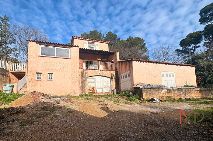 Maison 6 pièces à Figanières, à vendre