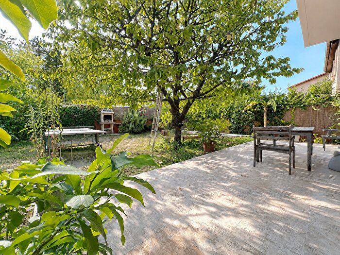 Maison 6 pièces à Rillieux-la-Pape, Perica, Village, à vendre