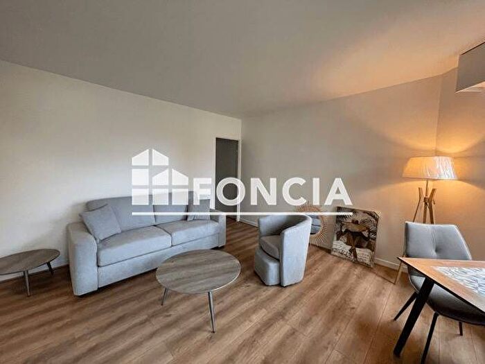 Appartement à louer - Gare Nord et Ouest, Charleville-Mézières - 1 pièce