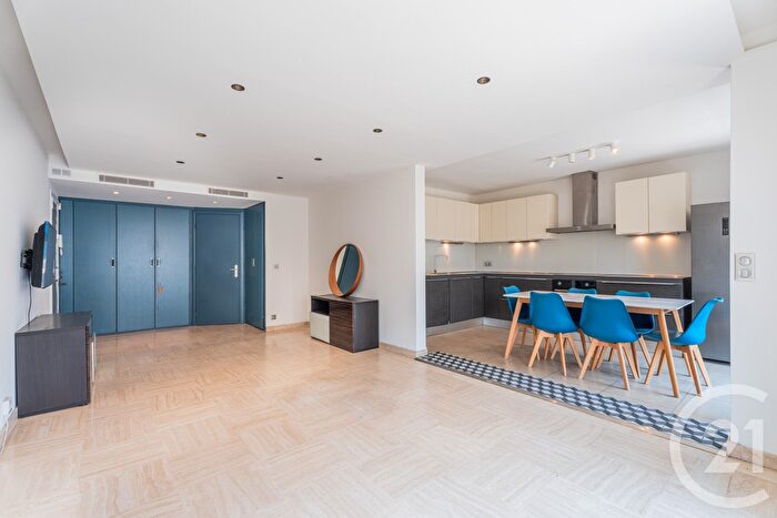 Nice, Acropolis, République : Appartement 3 pièces à vendre