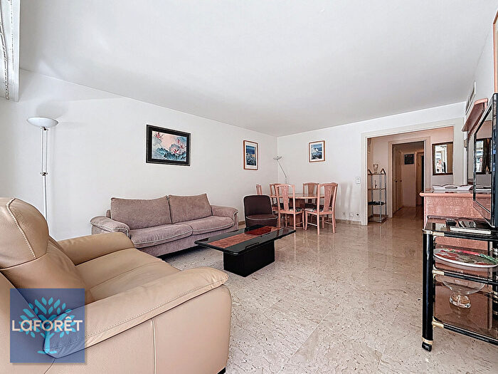 Appartement à vendre - Cannes, Centre-ville - 3 pièces - 2 chambres