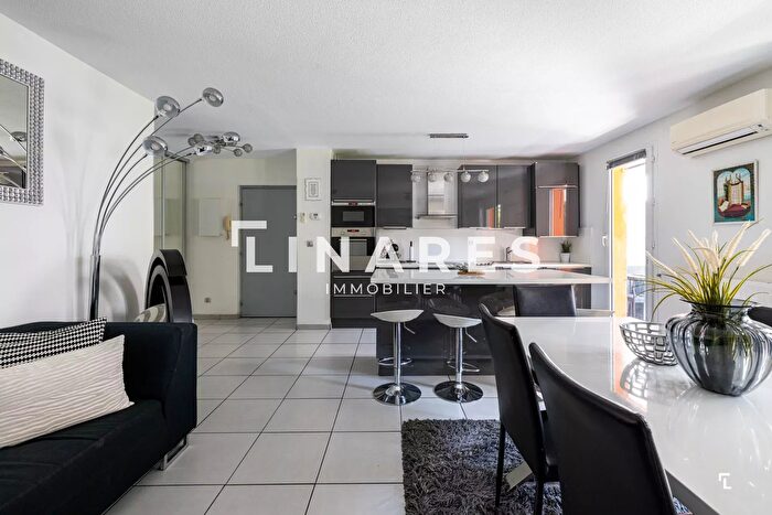 Appartement à vendre - Marseille e , La Pomme - 4 pièces - 3 chambres