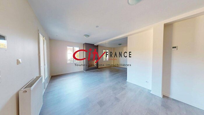 Maison à louer - Villennes-sur-Seine - 6 pièces - 4 chambres