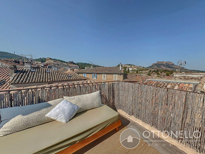 Appartement 3 pièces à vendre - Roquebrune-sur-Argens, Village